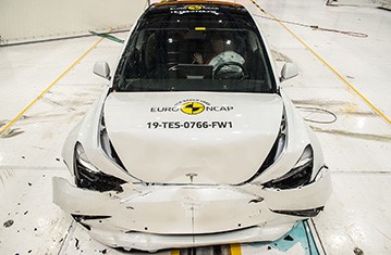 Official Tesla Model 3 2019 safety rating